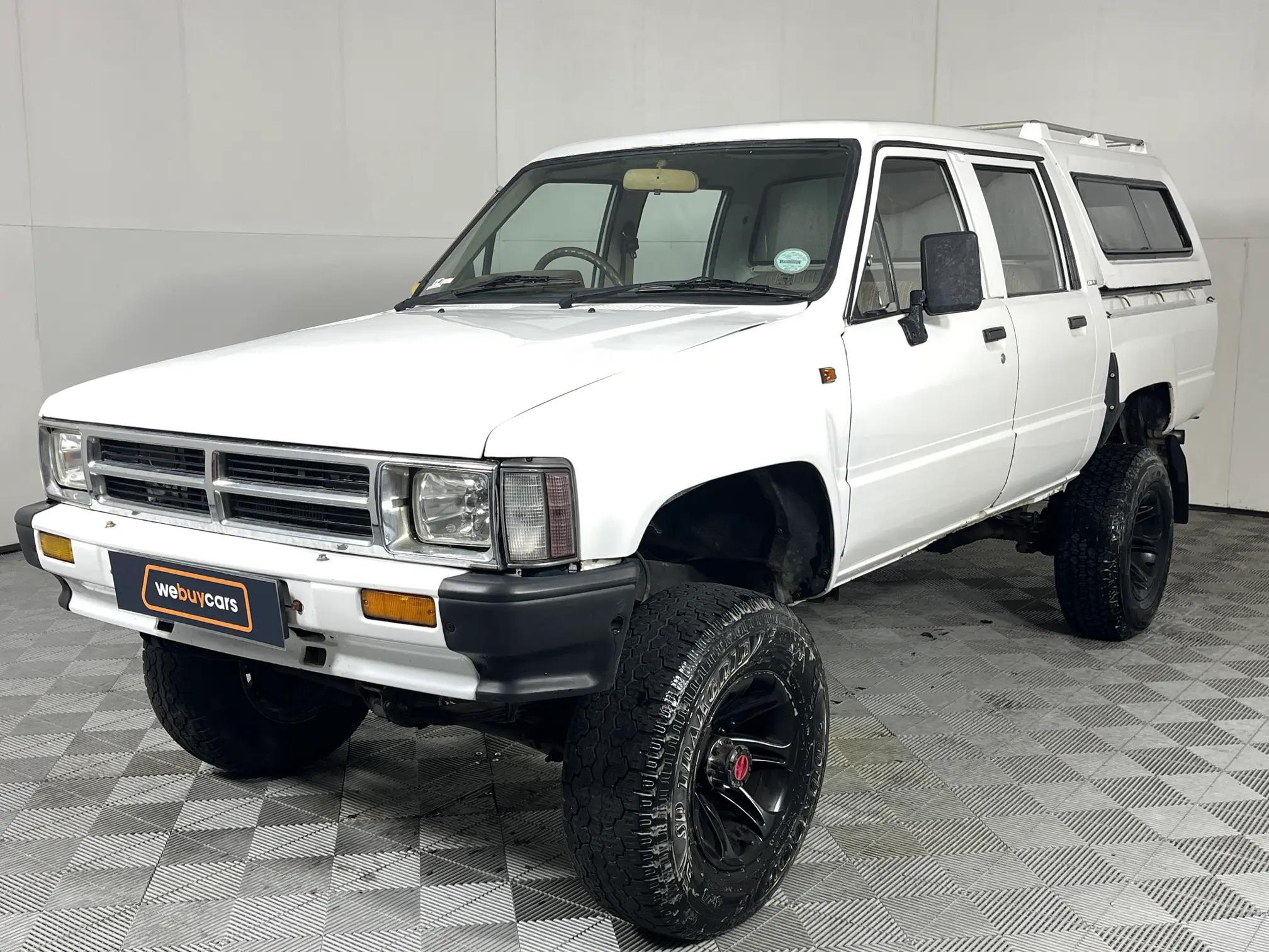 Toyota Hilux 2200 4X4 Double Cab for sale - R 72 900 | Carfind.co.za