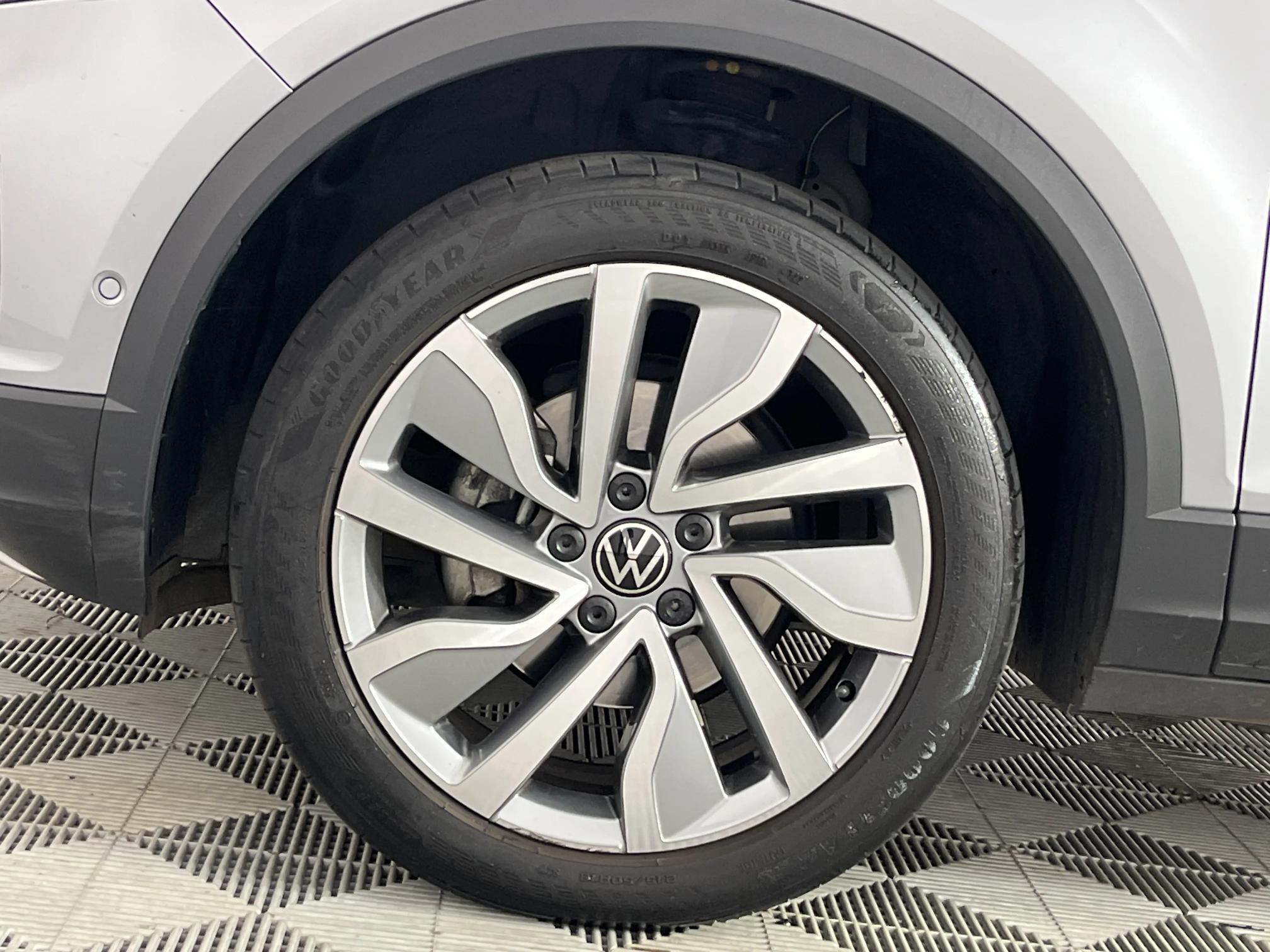 Volkswagen (VW) T-Roc TSI Design (110kW) for sale in Western Cape ...