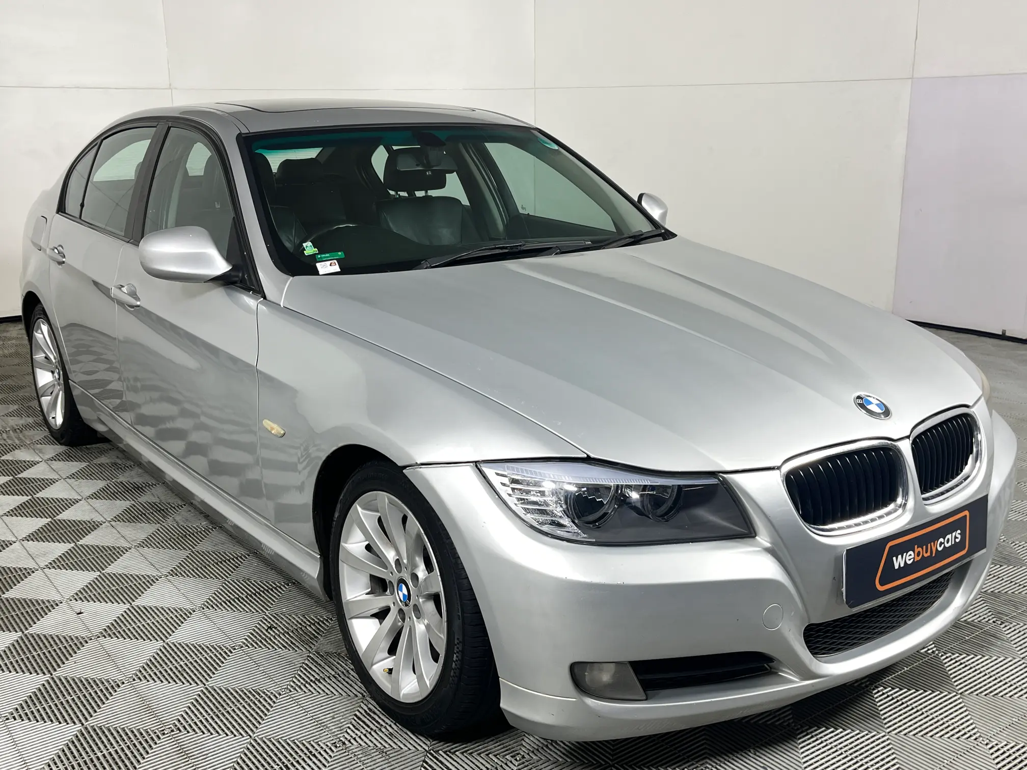 Used 2011 BMW 3 Series 320i (E90) for sale | WeBuyCars