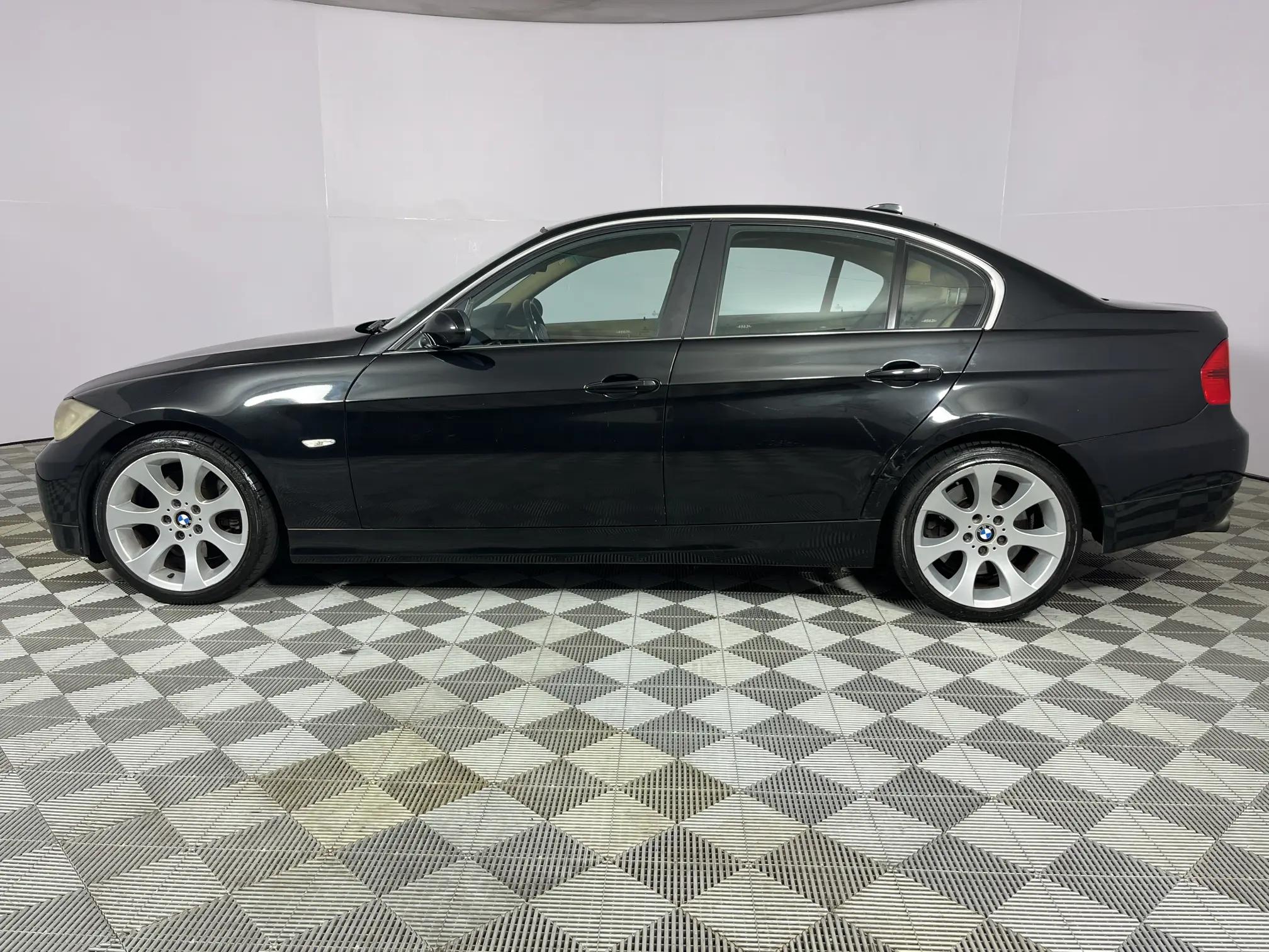 BMW 330i (E90) (190 kW) Auto Exclusive for sale - R 67 900 | Carfind.co.za
