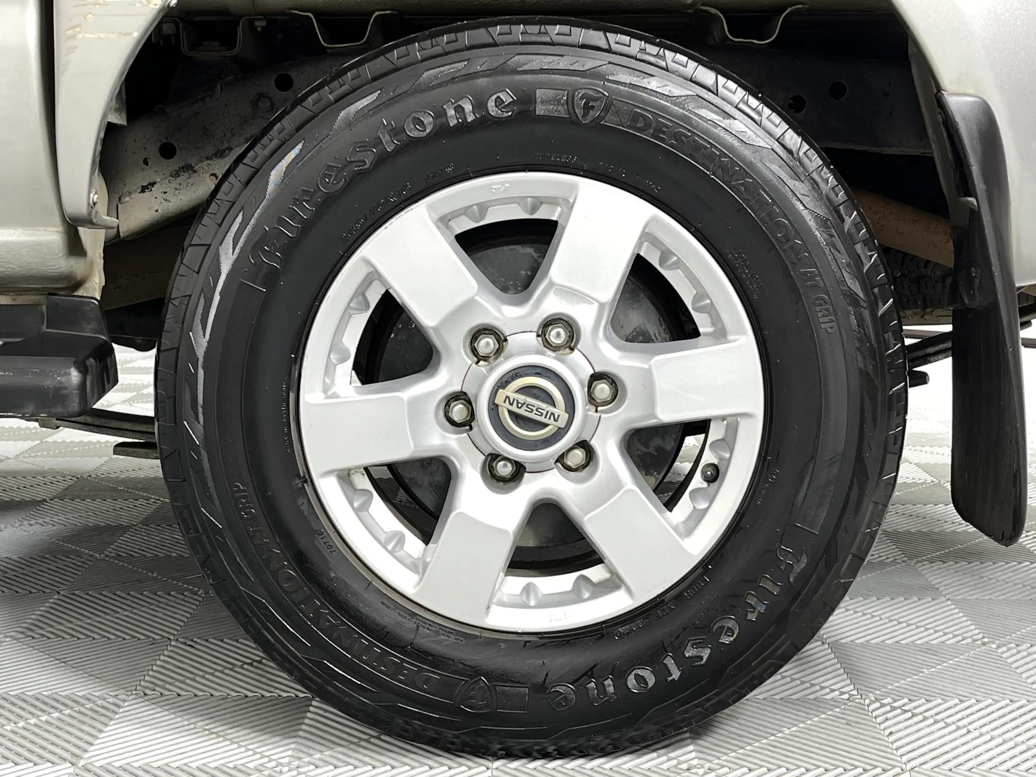 Nissan Hardbody NP300 2.5 TDi Hi-Rider Double Cab for sale - R 158 900 ...