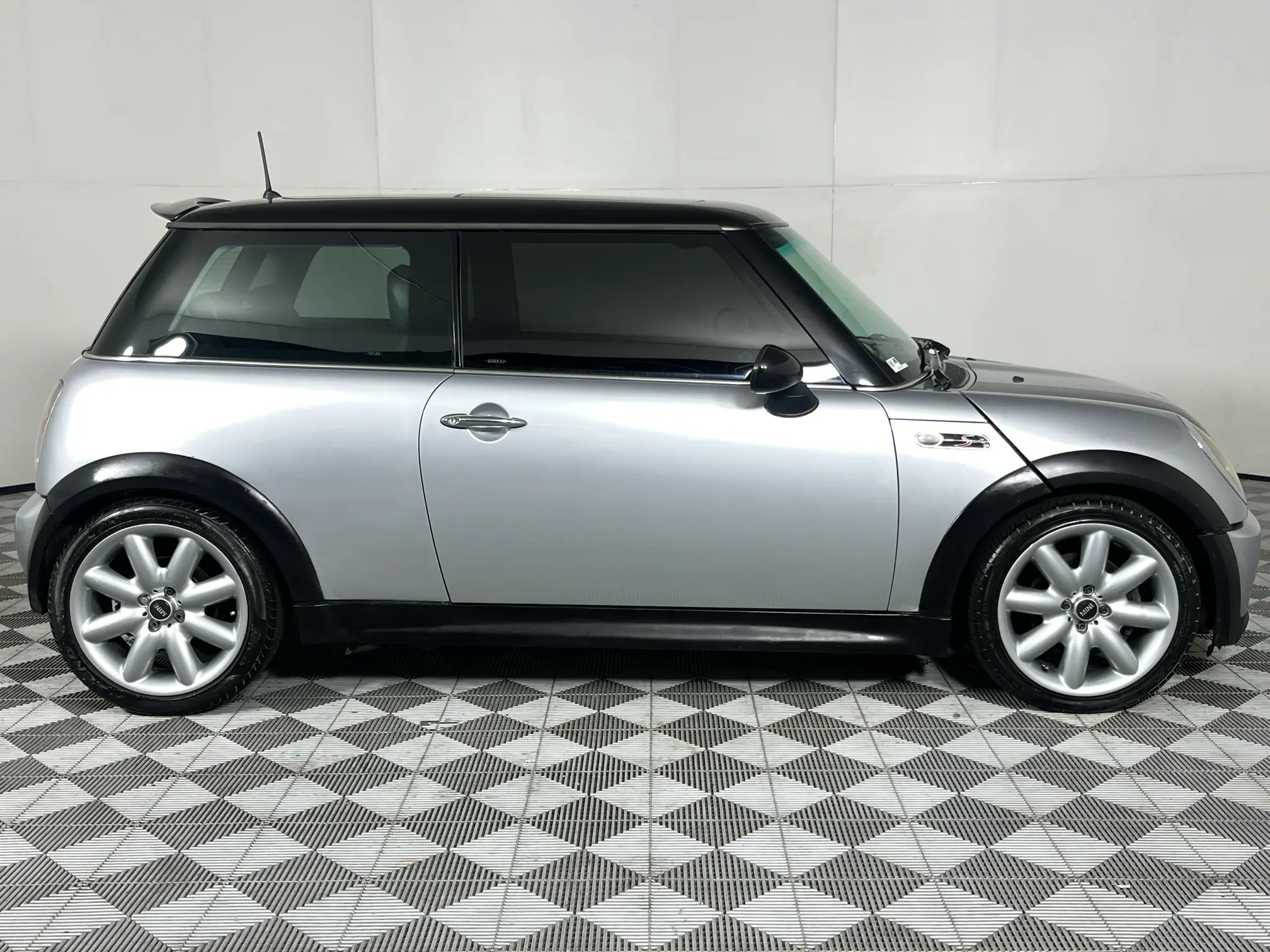 Used 2003 Mini Hatch S for sale | WeBuyCars