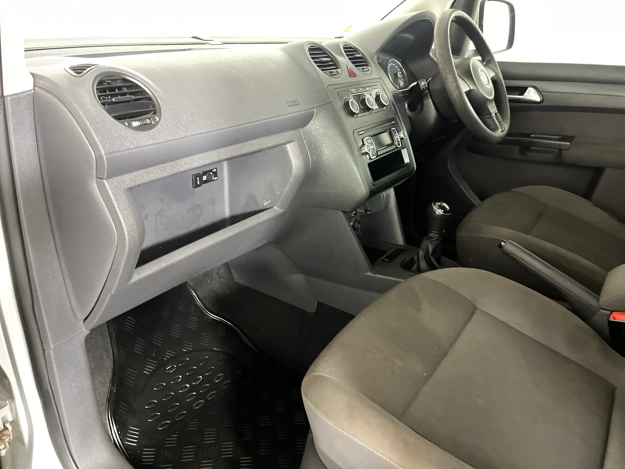 Used 2015 Volkswagen Caddy Caddy4 Crewbus 2.0 TDI for sale | WeBuyCars