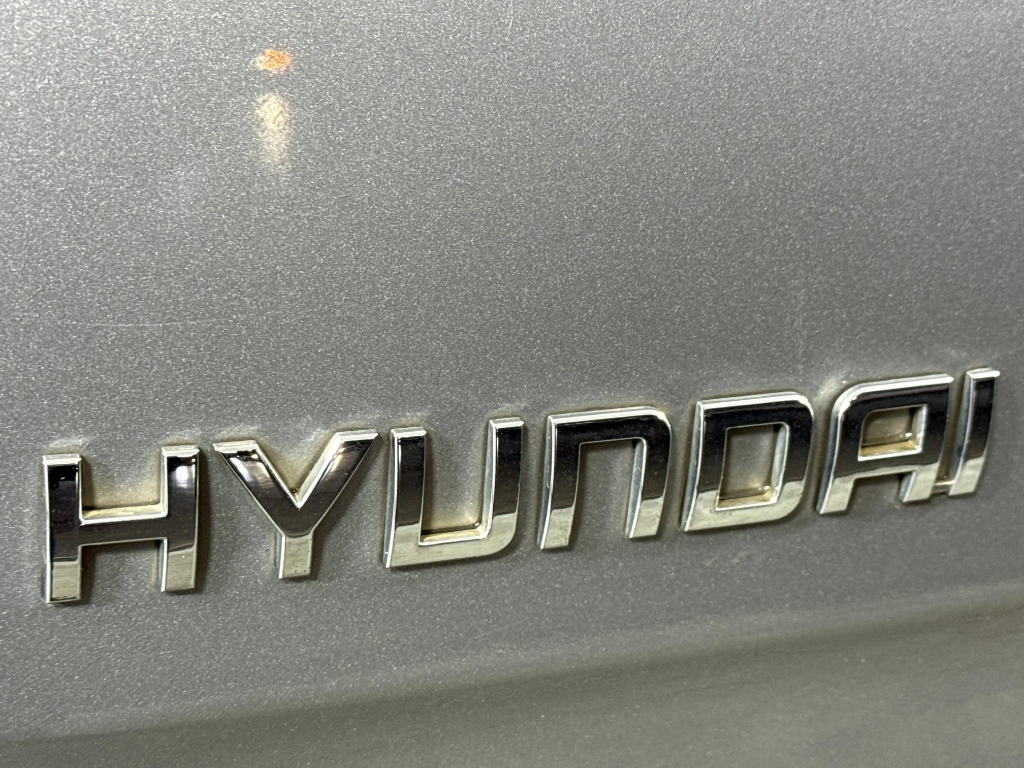 Hyundai H1 2.5 CRDi (VGT) WAGON Auto 9 Seater for sale in Gauteng ...